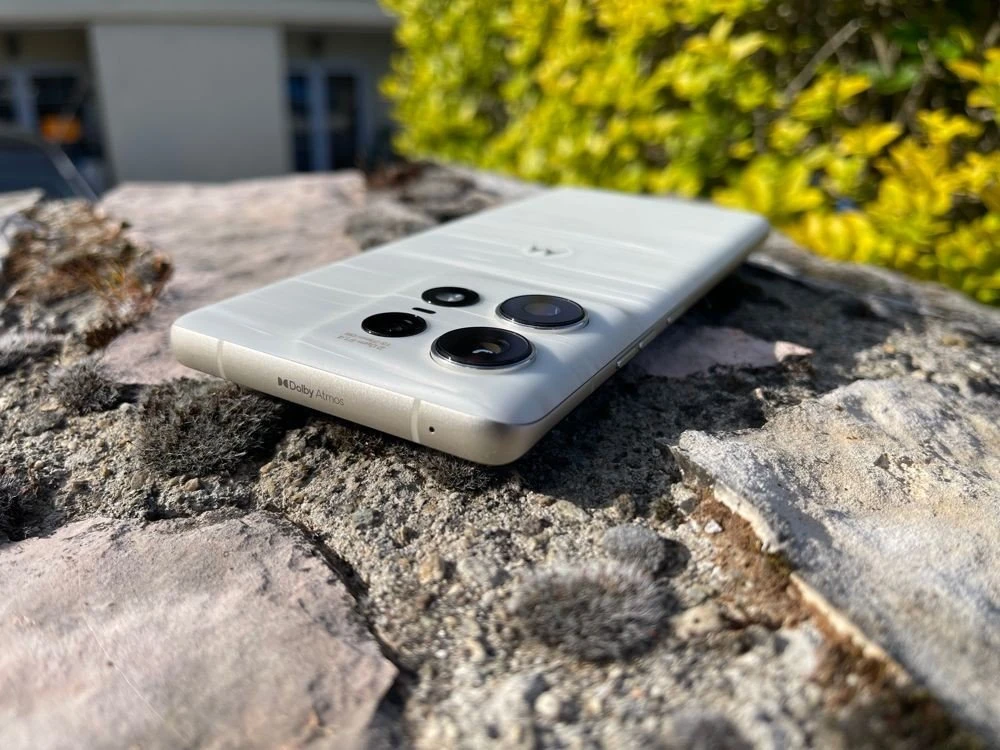 Motorola Edge 50 Pro Review: Με μοναδικό design, καθαρό περιβάλλον ...