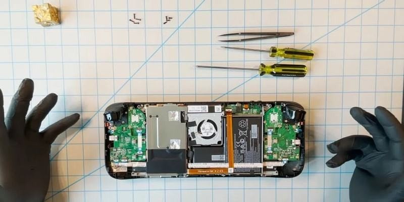 Steam Deck: Το επίσημο teardown video αποτρέπει τις επεμβάσεις